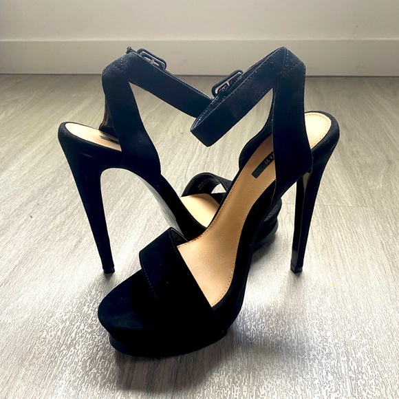 Forever 21 | Shoes | Forever 2 Faux Suede Ankle Strap Heels | Poshmark